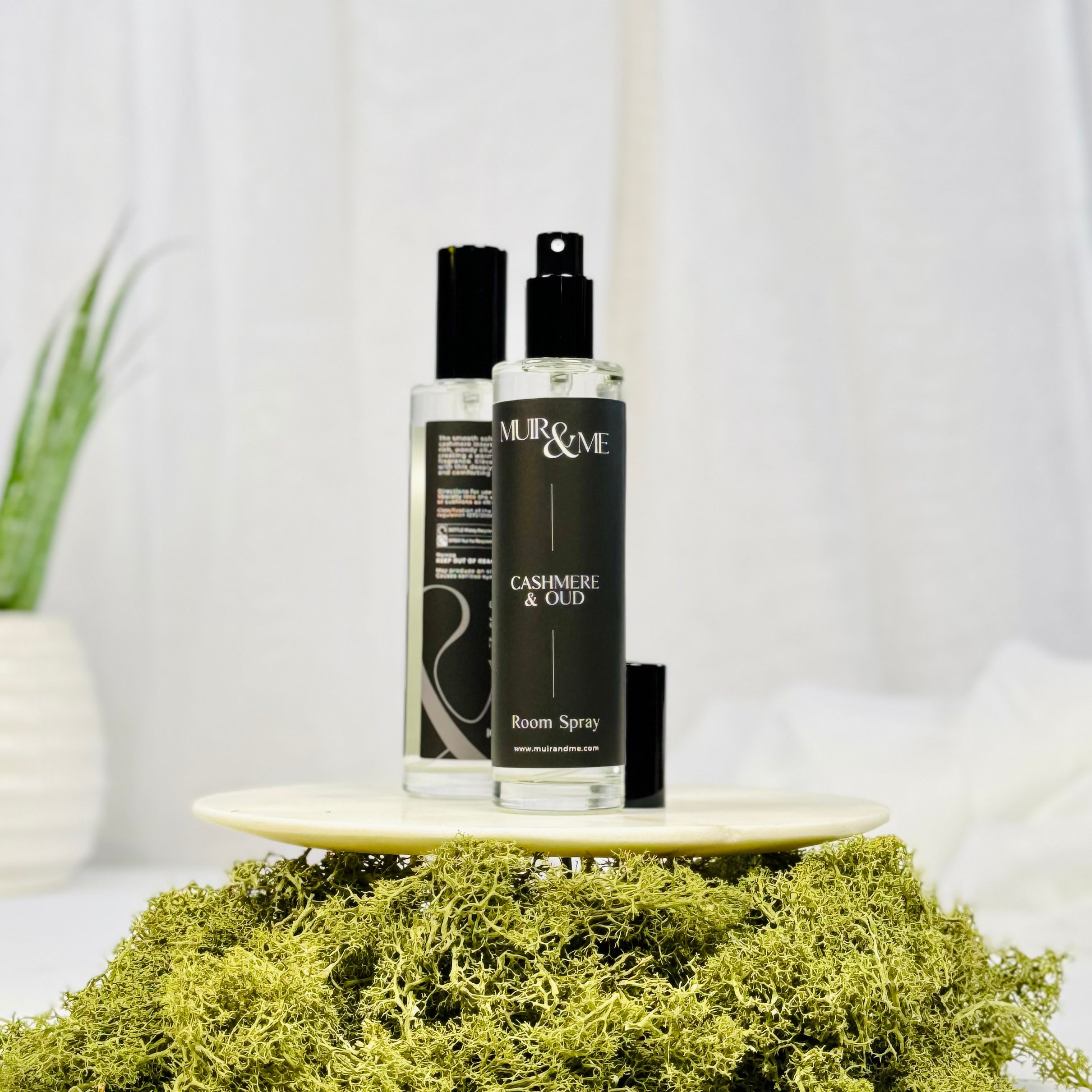 Cashmere & Oud Room Spray – Muir & Me
